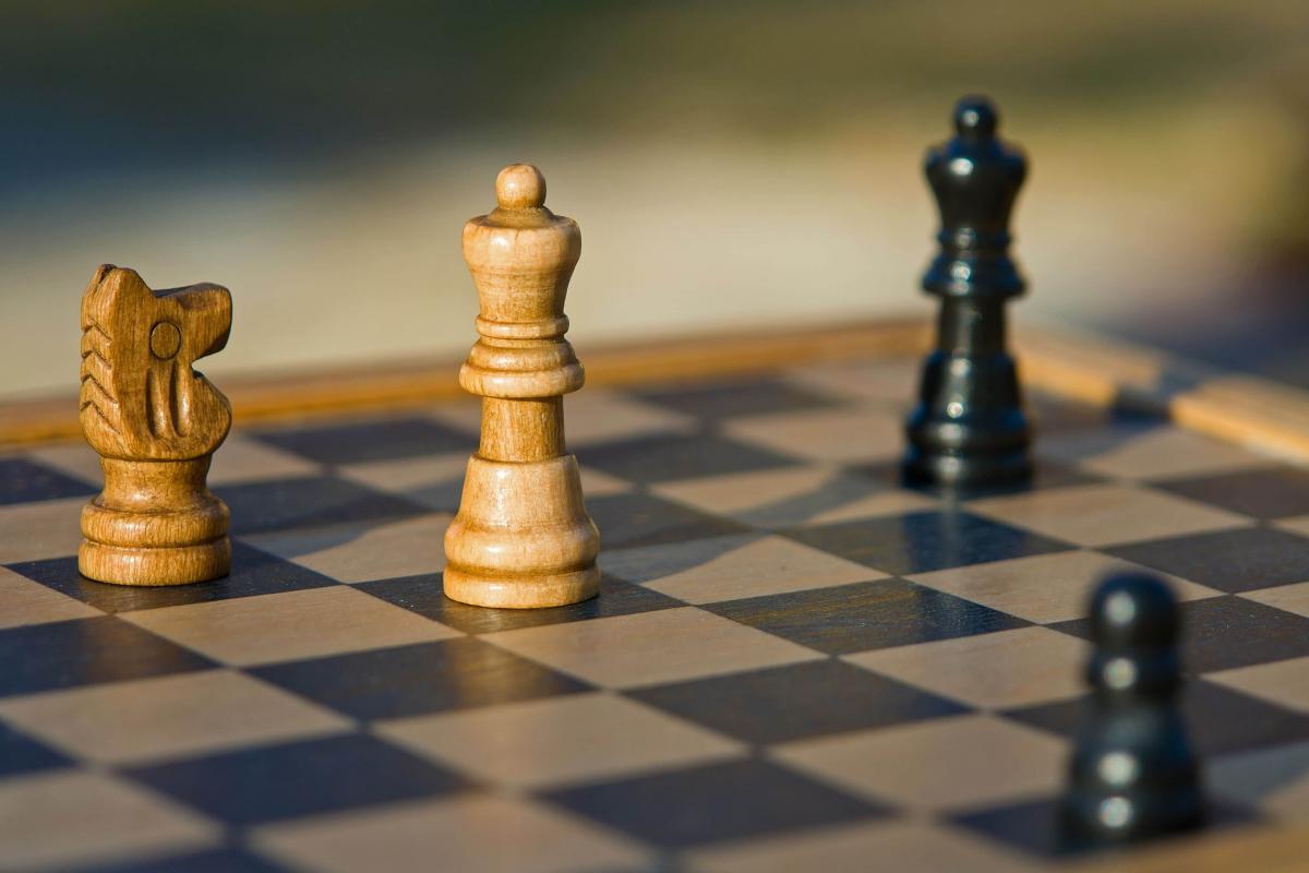 Ajedrez - La Salle Gran Vía - Mira más allá